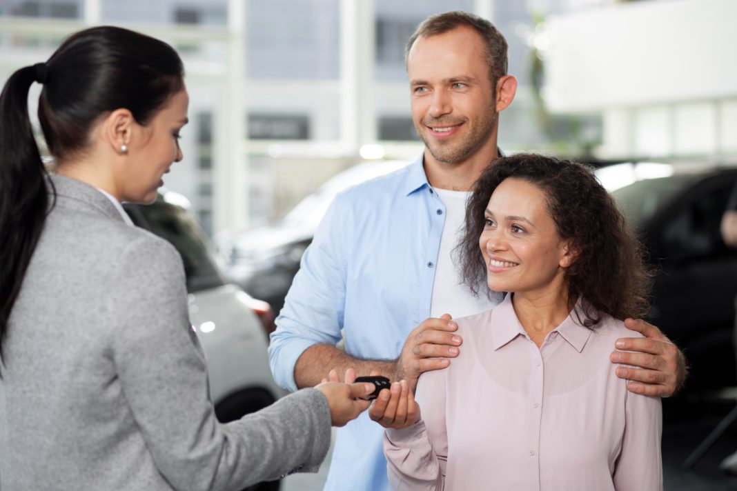 Como funciona o leilão de carros? Saiba como adquirir seu veículo